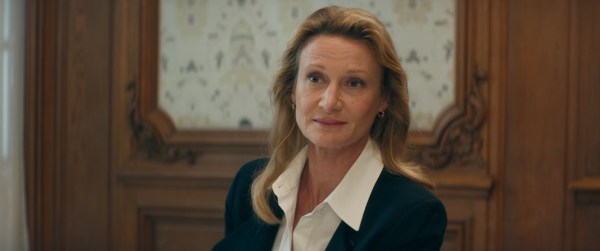 Champagne Problems Cast: Every Actor and Character